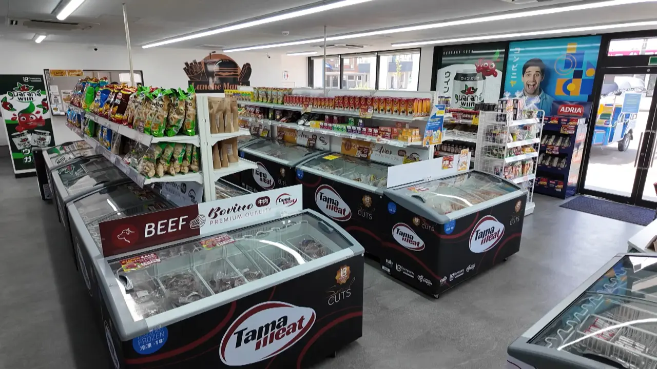 “おいしいピラニアあります” ブラジルの食品や日用品が揃う【コンビニヤ】日本人も楽しい高岡のポップな輸入雑貨店｜グルメ｜nan-nan｜富山を楽しむオススメ情報