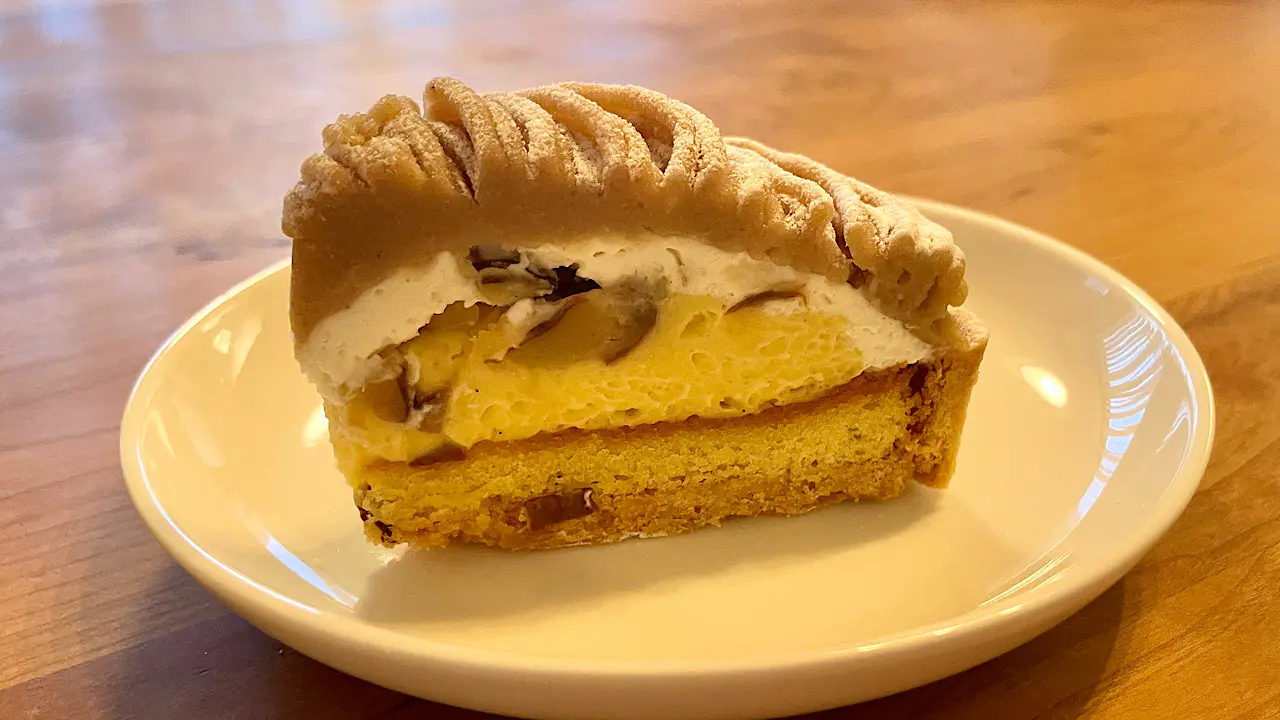 さつまいもに栗…季節のスイーツや穴のないドーナツが人気【中島オヤツ店 cake アンド bake+】黒部の無人駅前にある小さなお菓子屋さん ...