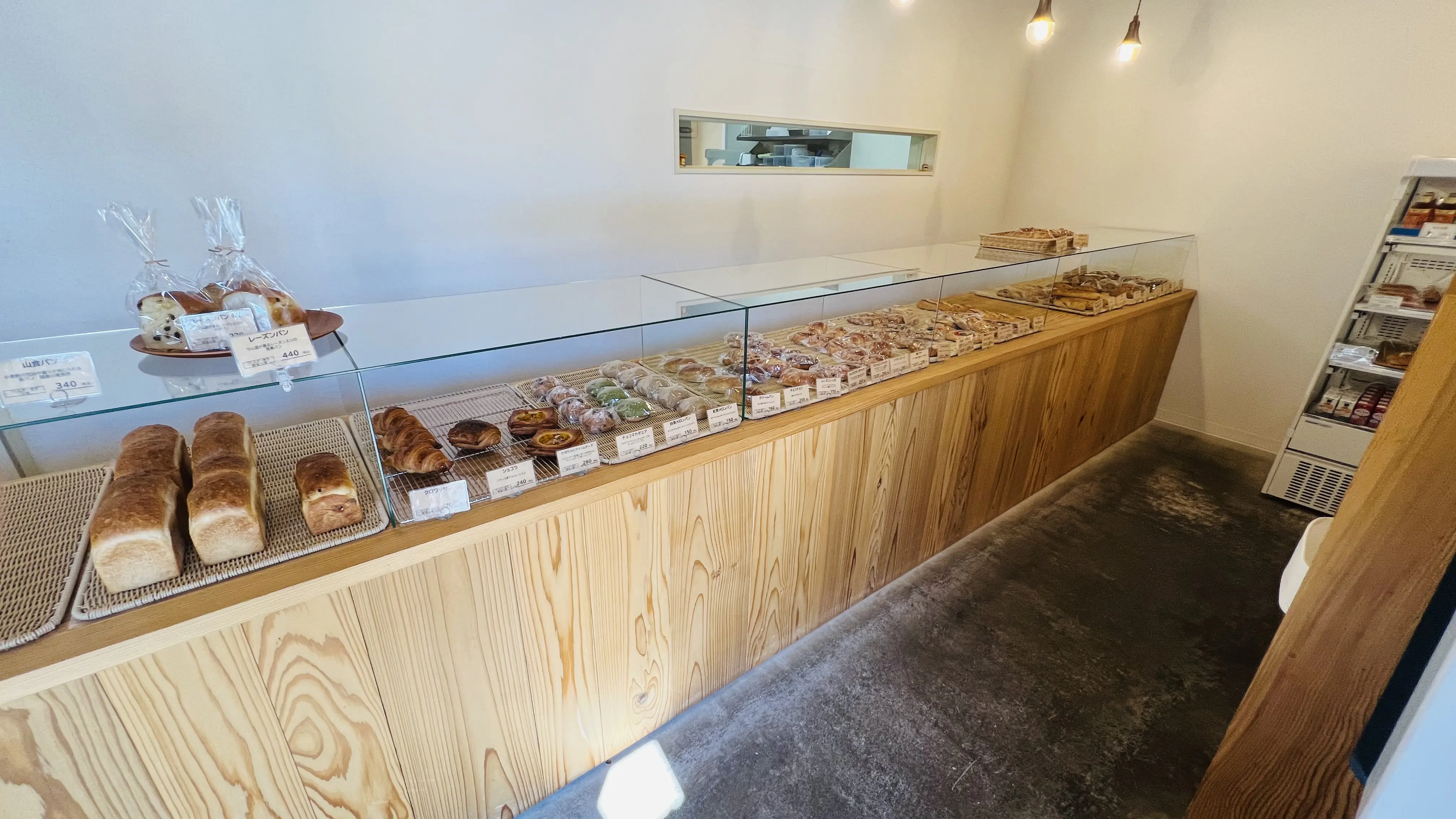 もちもち食パンにハード系も。シンプルで毎日通える富山・滑川のベーカリー【OZ BREAD】｜グルメ｜nan-nan｜富山を楽しむオススメ情報