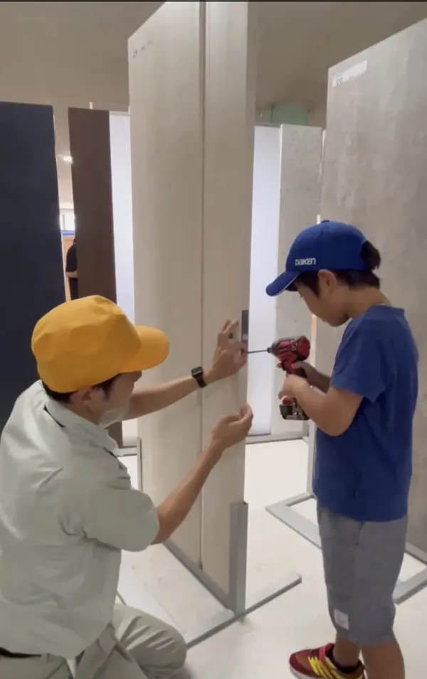 ドアのしごと｜ジョブレポート2025｜KNB WEB｜北日本放送｜ラジオ・テレビ局発！富山の最新情報サイト