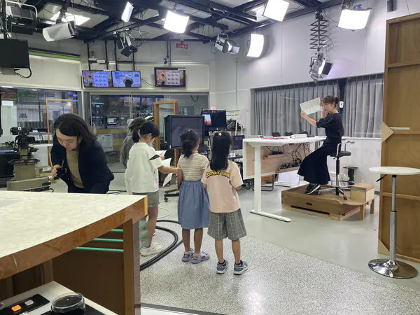 放送局のしごと｜ジョブレポート2025｜KNB WEB｜北日本放送｜ラジオ・テレビ局発！富山の最新情報サイト