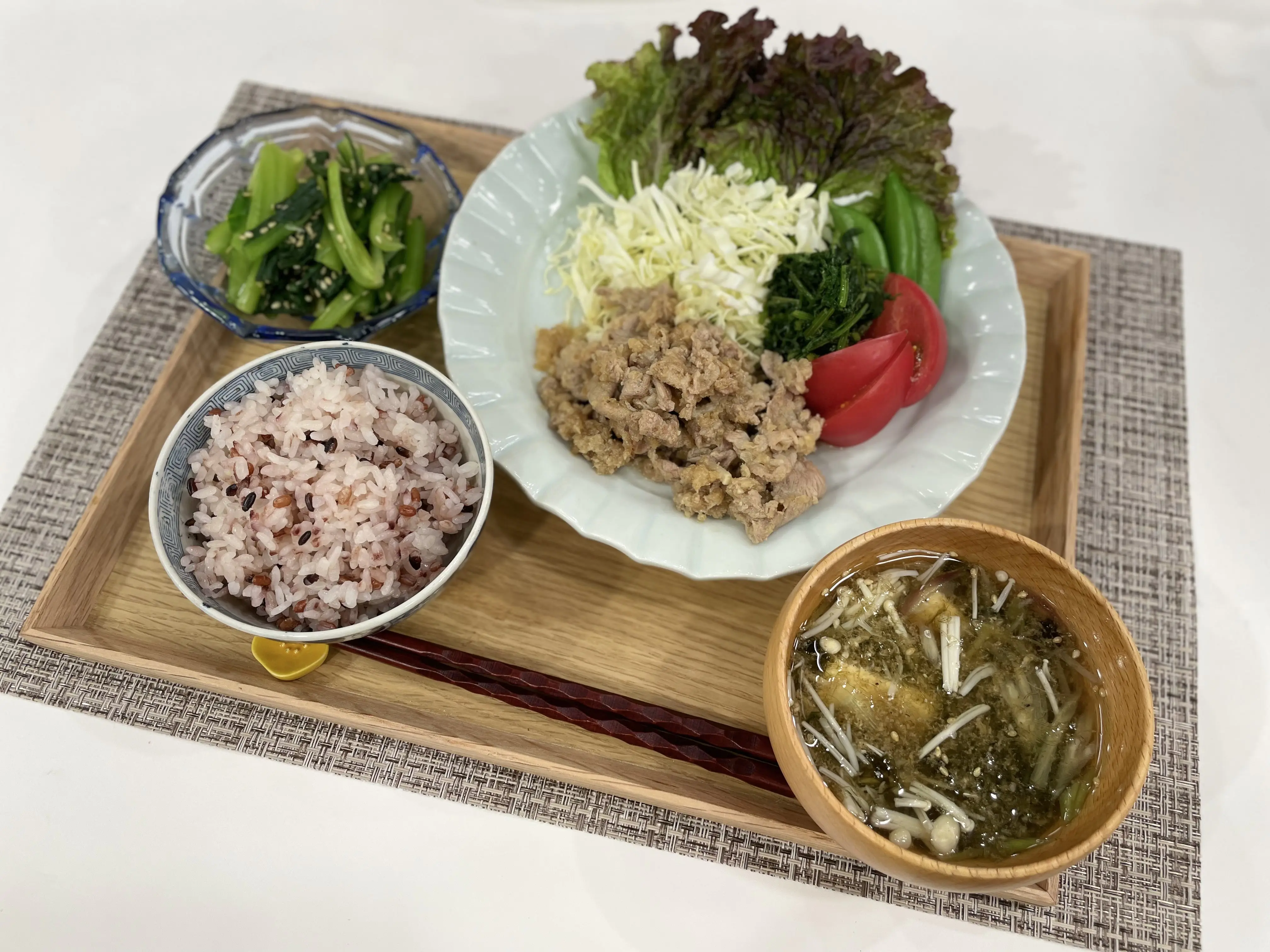 【山崎食堂レシピ】豚の生姜焼き定食と簡単味噌玉｜いっちゃん☆KNB｜KNB WEB｜北日本放送｜ラジオ・テレビ局発！富山の最新情報サイト